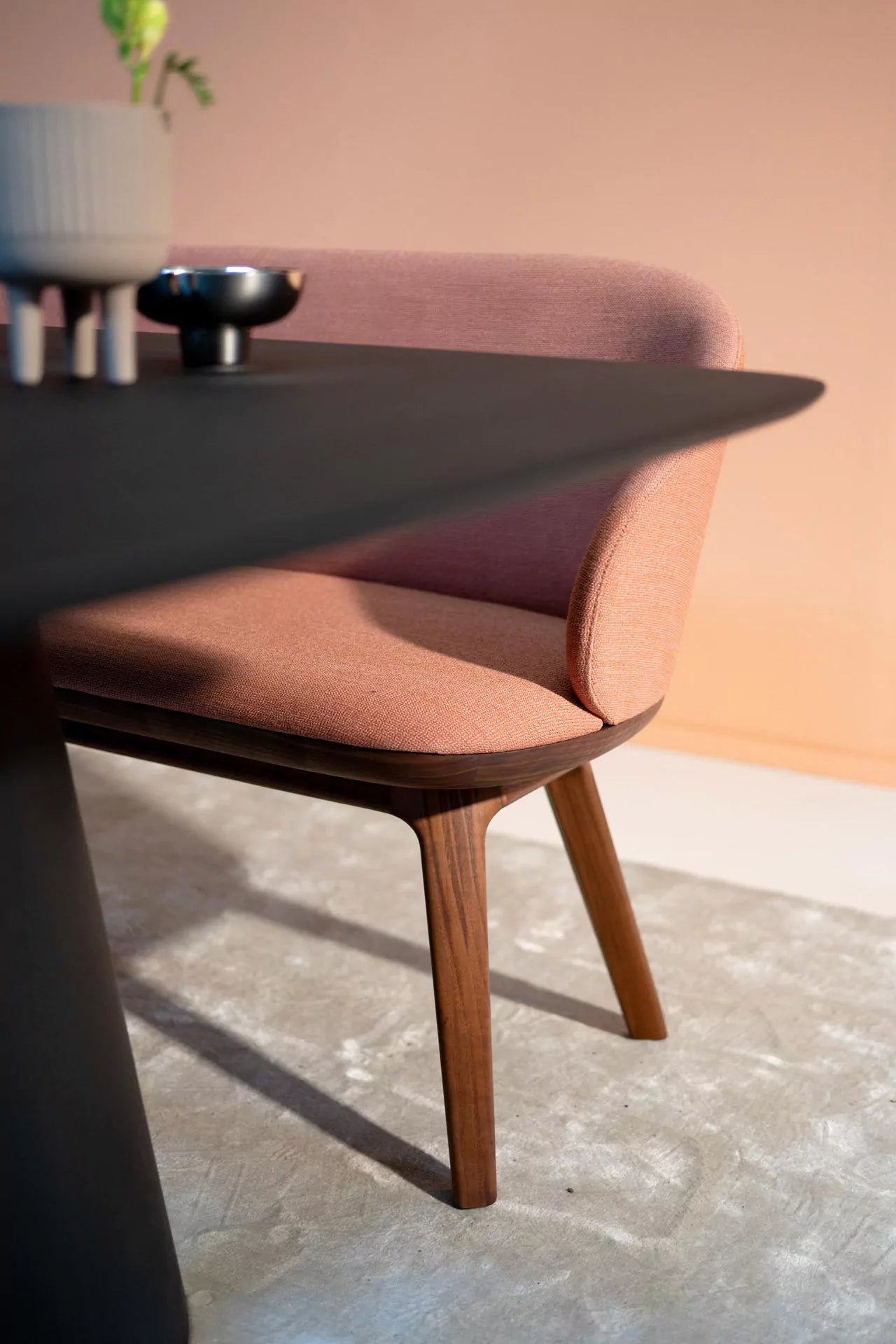 Maru Bench/ Banquette – Domaine Furnishings & Design - Calgary